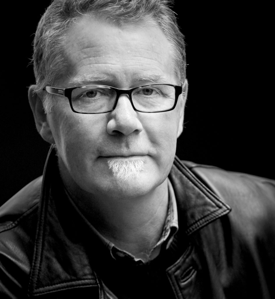 Biography – Daniel Keene